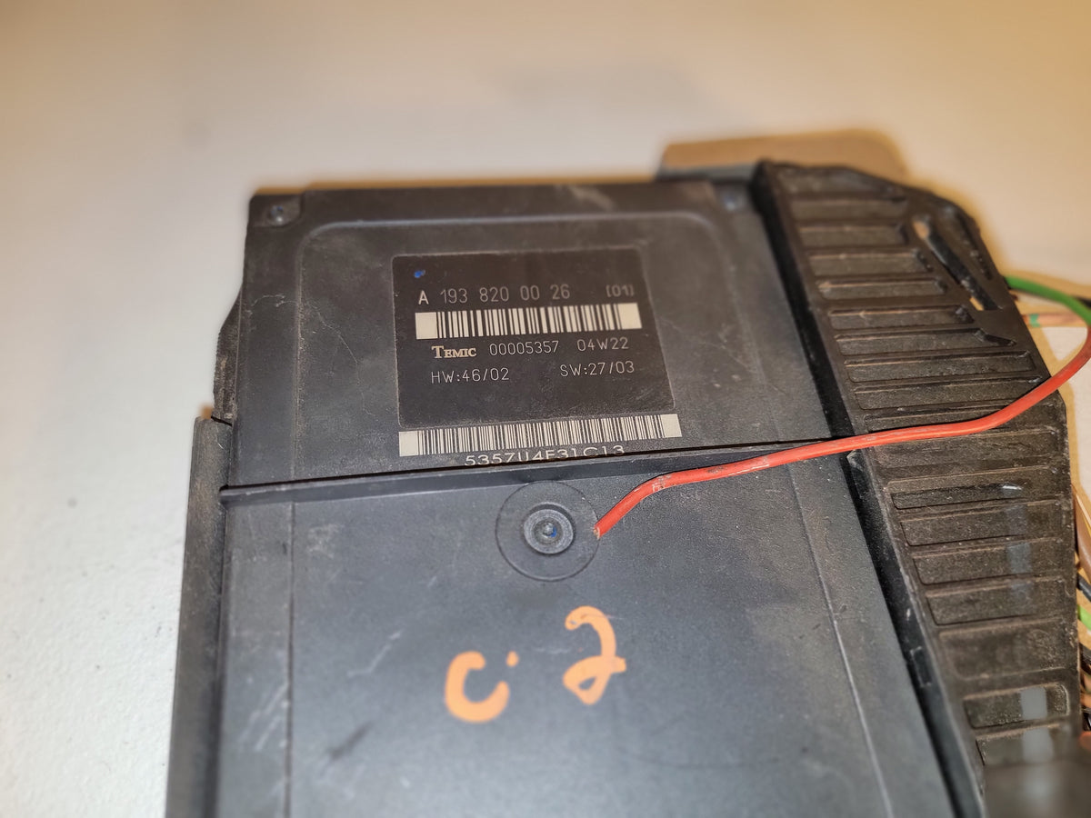 2004 - 2008 Chrysler Crossfire Body Control Module BMC A 193 820 00 26 ...